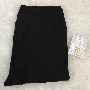 LuLaRoe | Pants & Jumpsuits | New Lularoe Buttery Soft Tc Solid Black ...